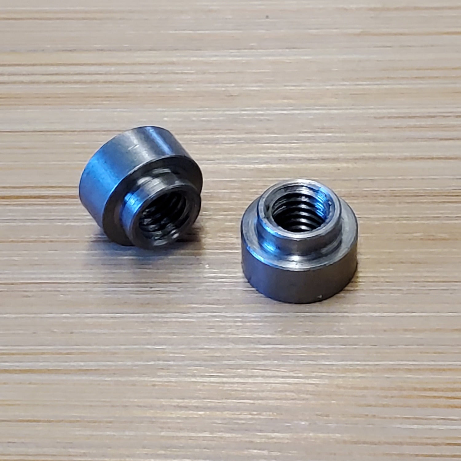 M5 Threaded Step-Down Boss, Steel – Metal-Guru.com