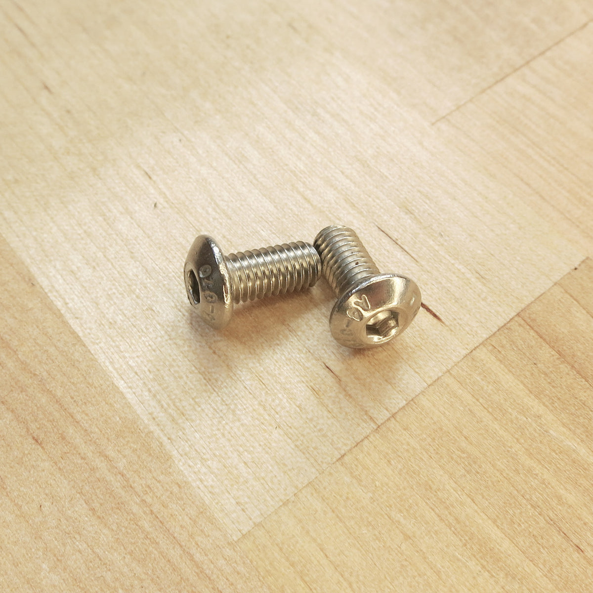 Stainless Steel M5 Button Head Cap Screw – Metal-Guru.com